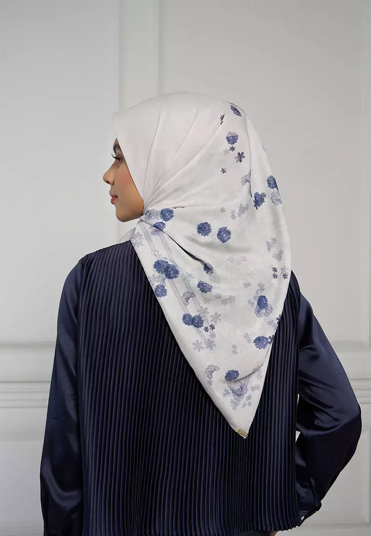 Jual KAMI Kami Nabari Signature Scarf Ash Original 2025 | ZALORA Indonesia