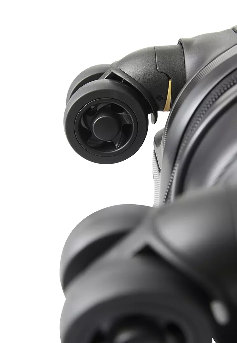 Buy CAT Industrial Plate Luggage (Cabin) 2025 Online | ZALORA