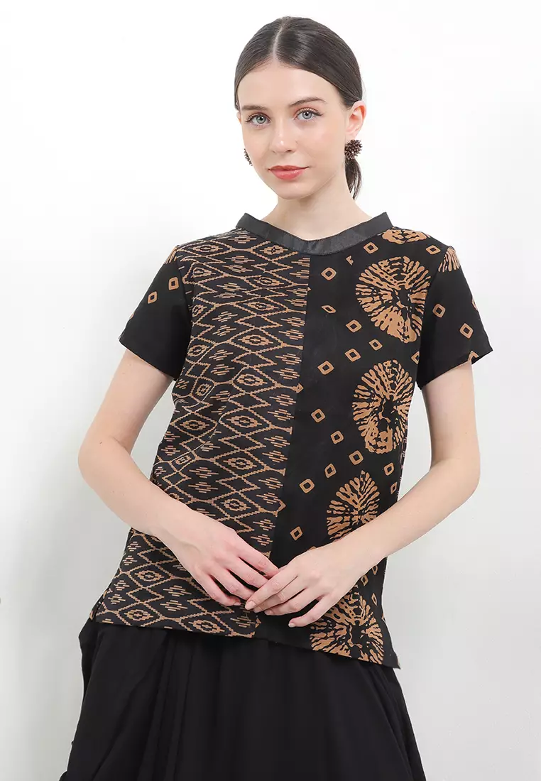Jual Batik First Blouse Kupnat Turtle Cap-Slv Original 2026 | ZALORA ...