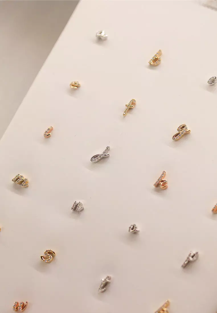 mori Mori "i" alphabet earring 2025 | Buy mori Online | ZALORA Hong Kong