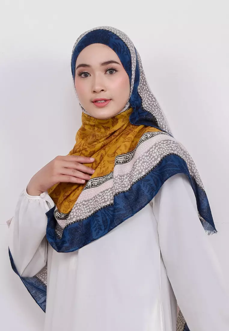 Jual San Marco Diora Cotton Viscose Pashmina Hijab Mustard & Navy Original 2025 | ZALORA Indonesia