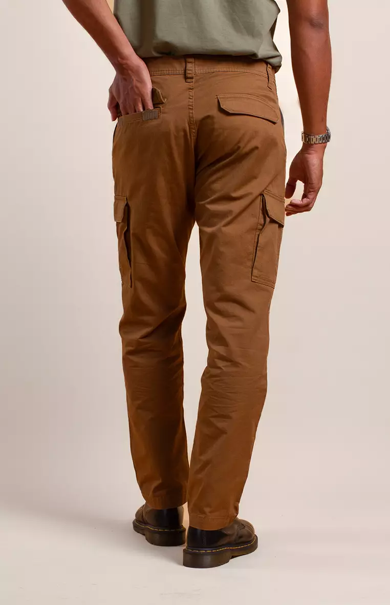 Jual MGEE Mgee Cargo Long Pants Original 2025 | ZALORA Indonesia