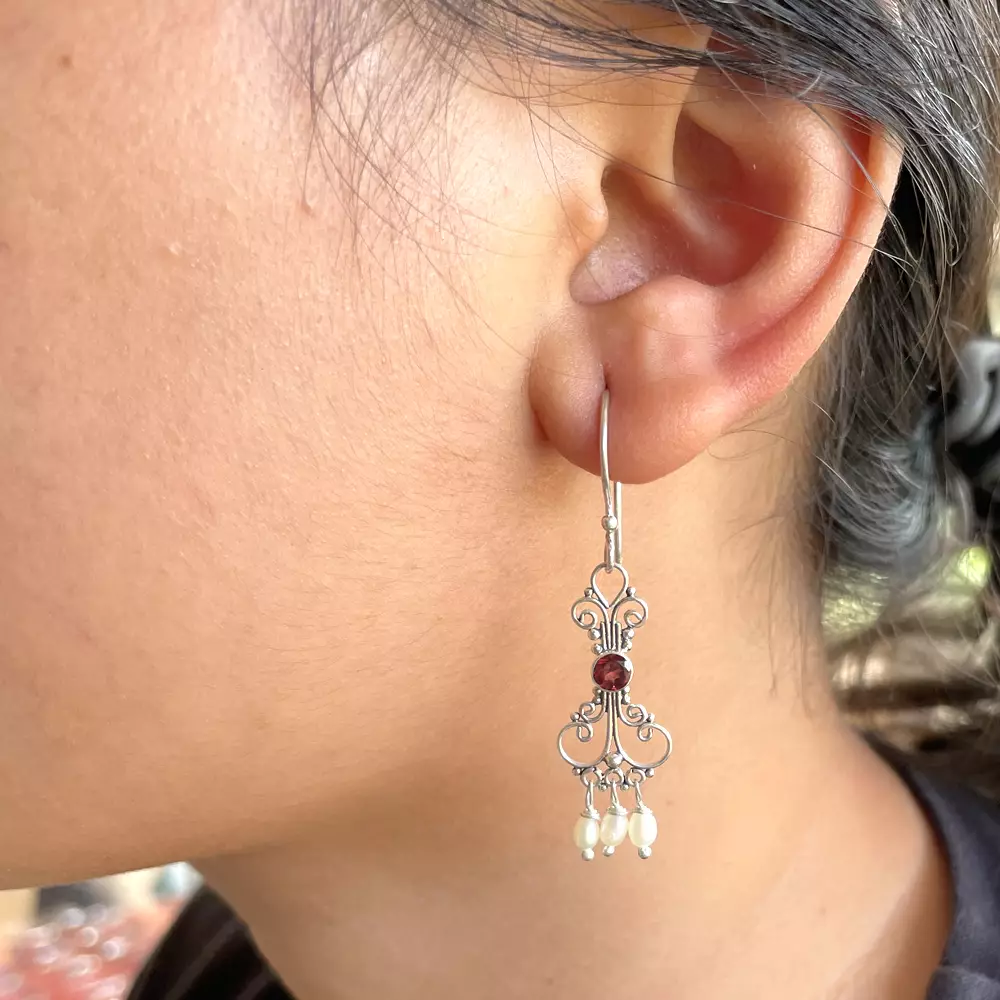 Jual Kusuma Silver Anting Earrings Silver Perak Bali 925 Hook Gantung Juntai Jawan Garnet Zircon ...