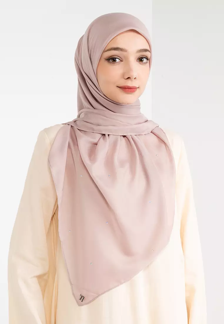 Buy Naelofar Singapore | Sale Up to 90% @ ZALORA SG