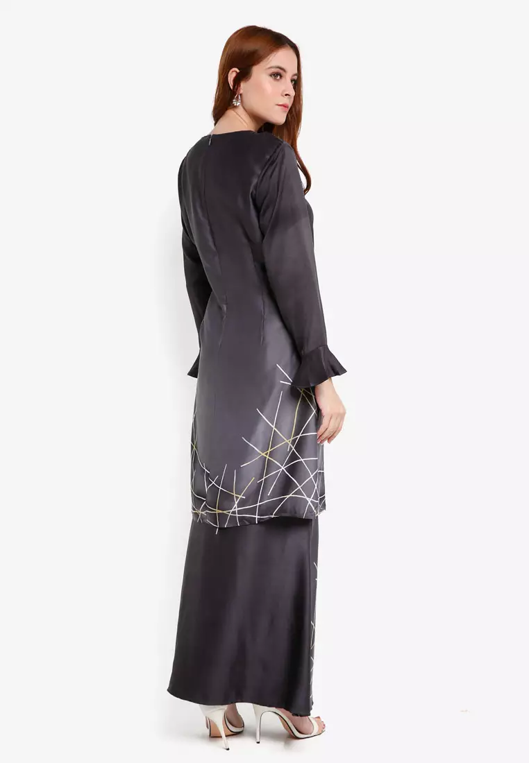 Buy Gene Martino Batik Abstract Kurung Modern 2024 Online | ZALORA ...