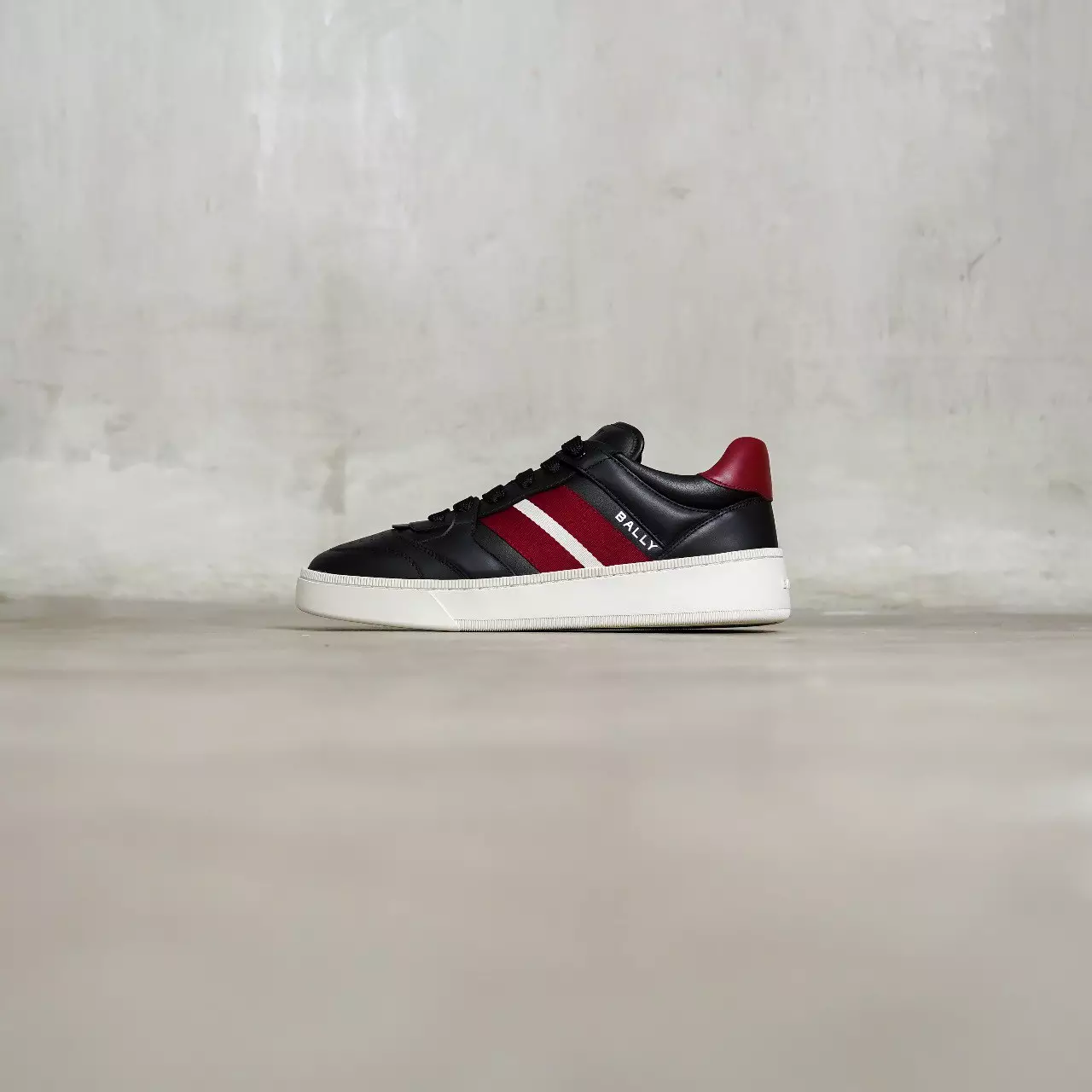 Jual BALLY Sepatu BALLY REBY STRIPE RED BLACK SNEAKER 100% ORIGINAL ...