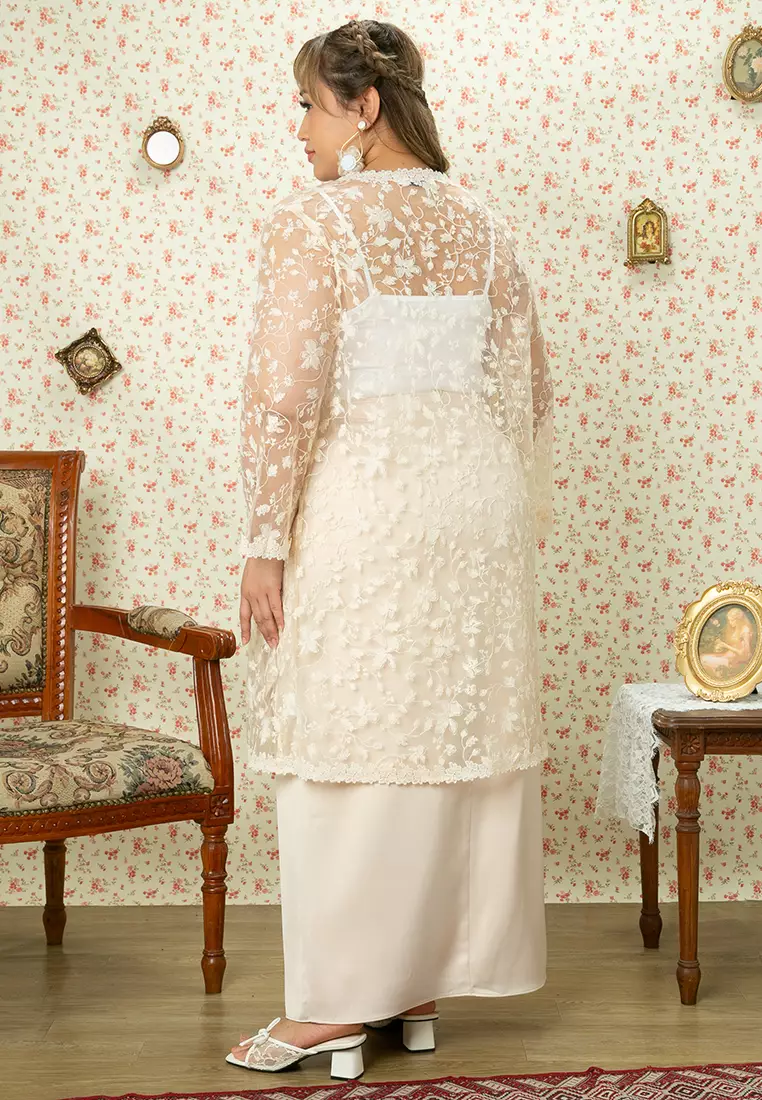 Buy Lubna ENDAH PLUS SIZE LONG LACE KEBAYA SET 2025 Online | ZALORA ...
