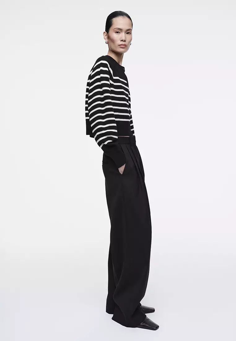COS Cropped Wool Cardigan 2025 | Buy COS Online | ZALORA Hong Kong