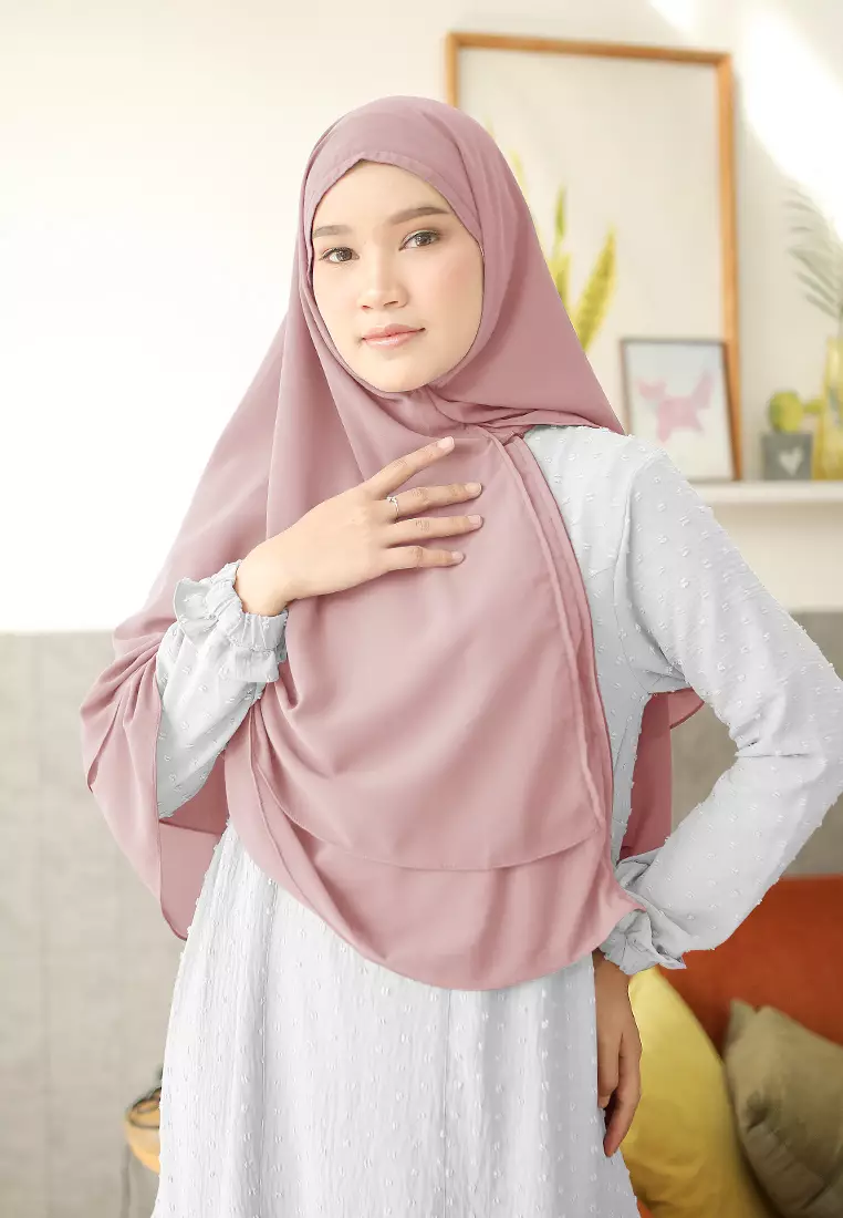 Jual COTTON BEE Hijab Instan 2 Layer Khimar Sleting Jumbo - Rose Cloud Original 2024 | ZALORA ...