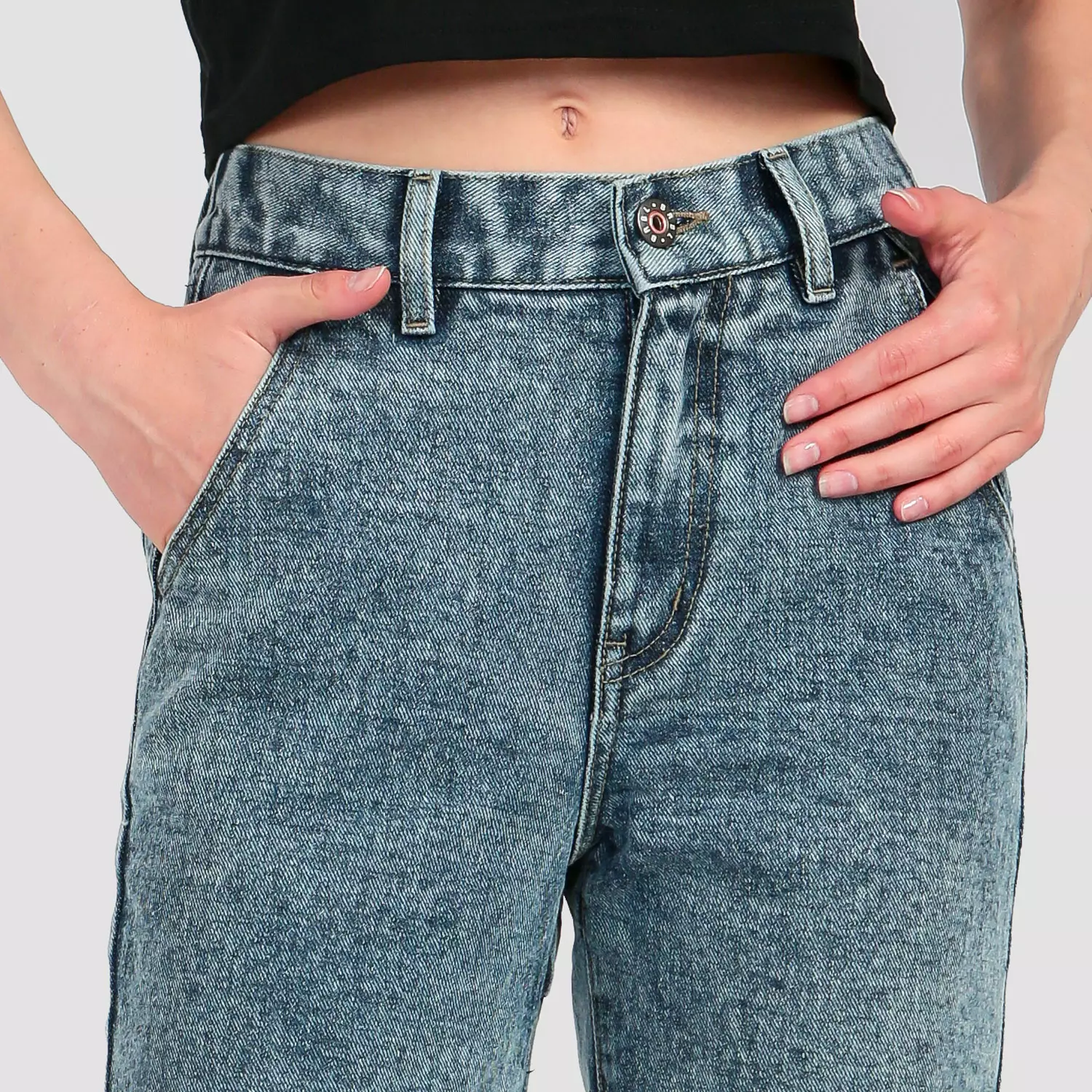 Jual Born and Blessed Celana Boyfriend High Waist Mom Jeans Carrot Ulsan - Born And Blessed ...