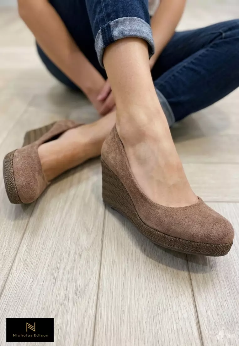 Jual NICHOLAS EDISON Wedge Eliza Coffee Original 2026 | ZALORA Indonesia