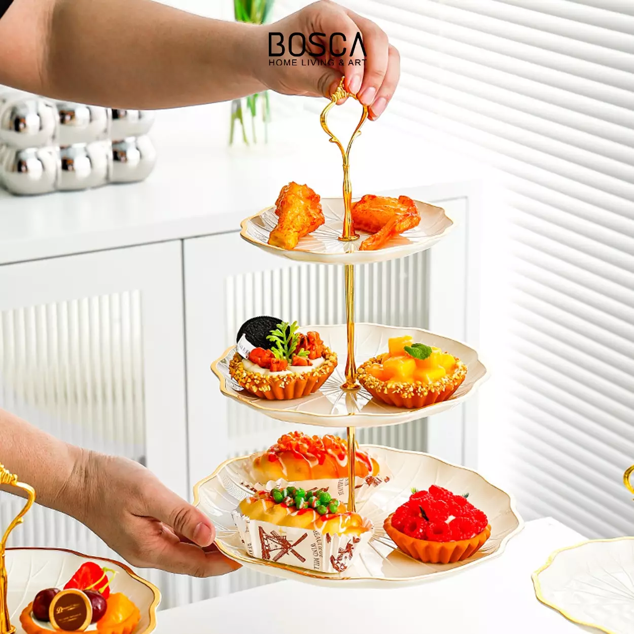 Jual Bosca Living Cassia Cake Tray / Piring Kue Tingkat / Tempat Kue ...