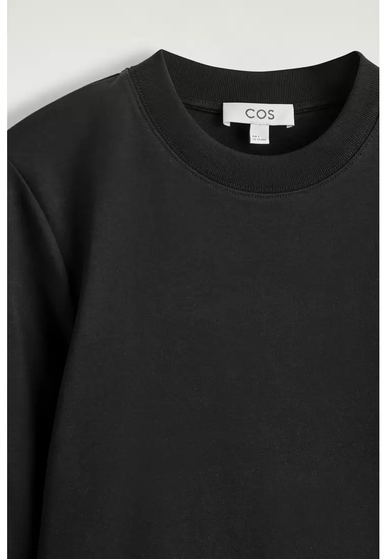 Buy COS CLEAN CUT LONG-SLEEVED T-SHIRT 2025 Online | ZALORA Philippines