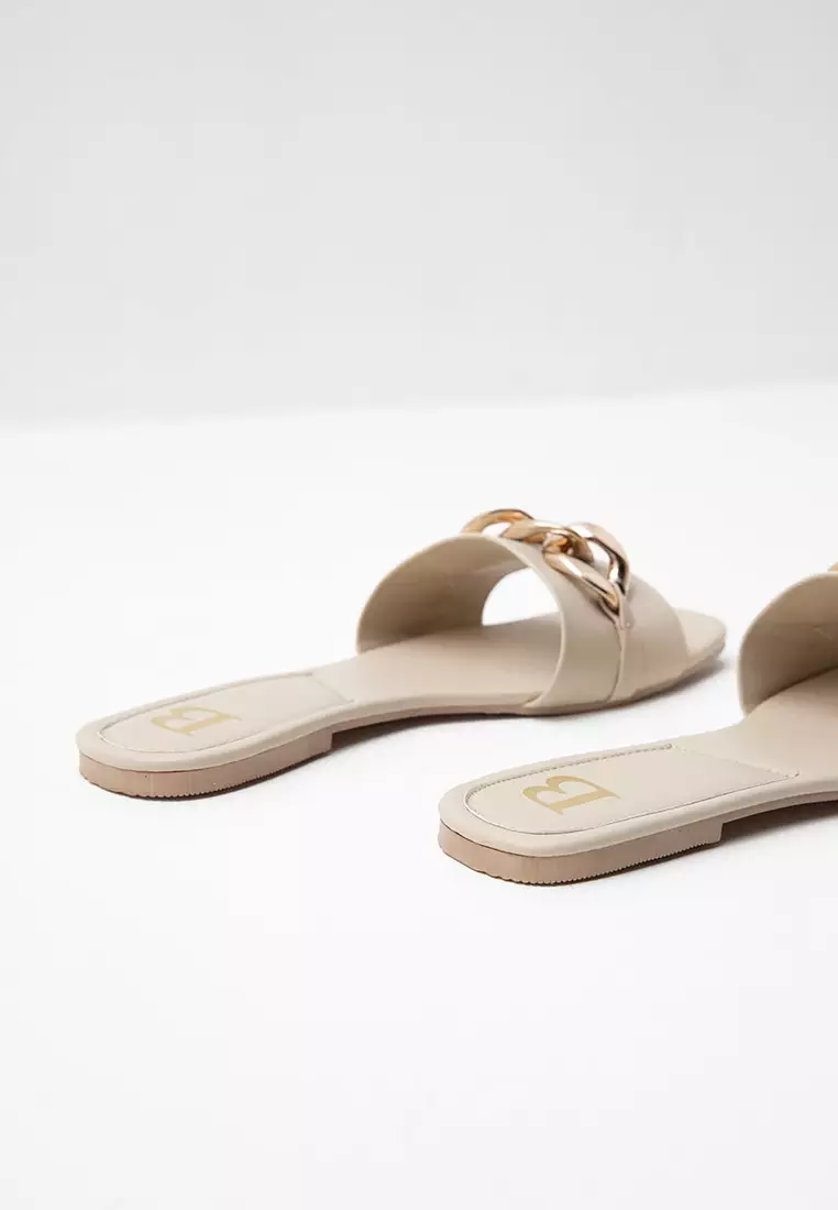 Jual Berrybenka Label Sophie Irrie Chain Flat Sandal Beige Original ...