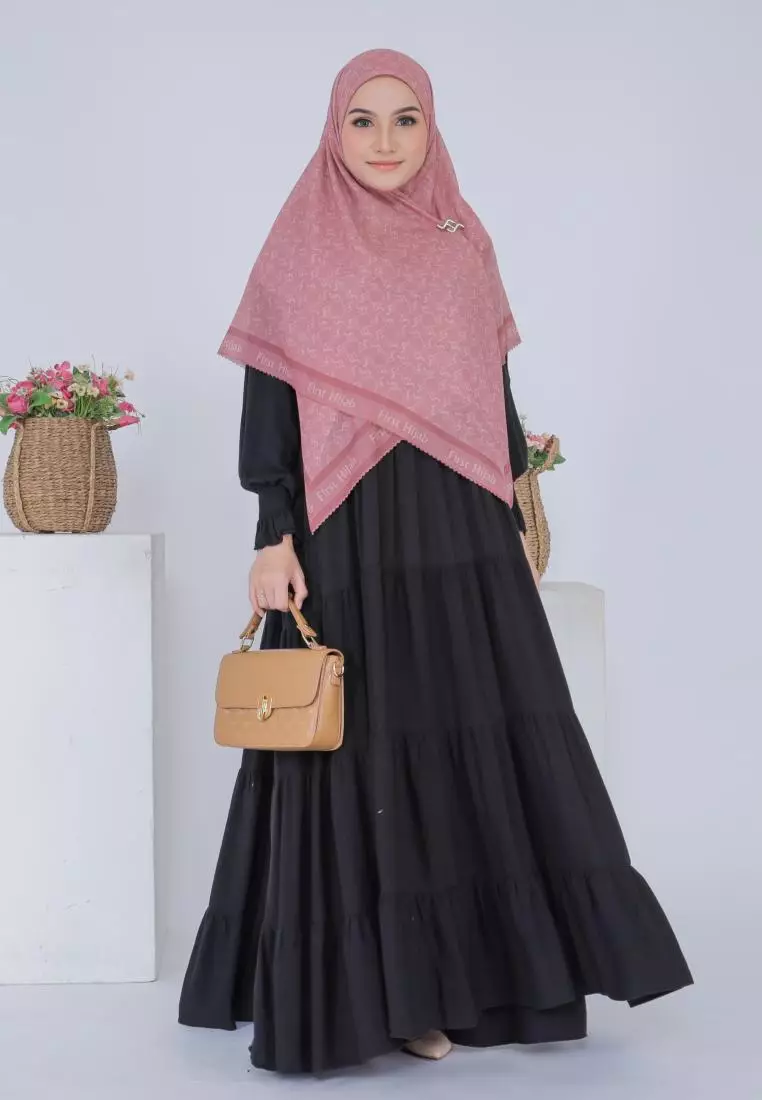 Jual First Hijab Zuria Monogram Scarf In Dusty Pink Original 2024 ...