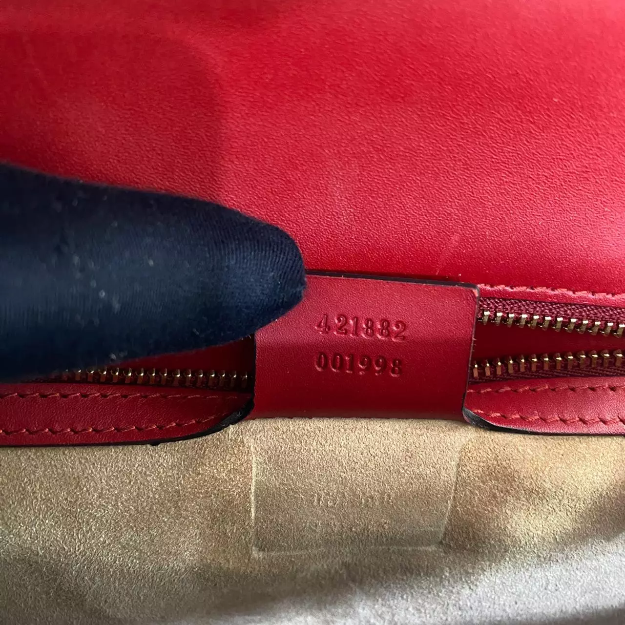 Jual Gucci Pre-loved Gucci Sylvie Red GHW Original 2024 | ZALORA ...