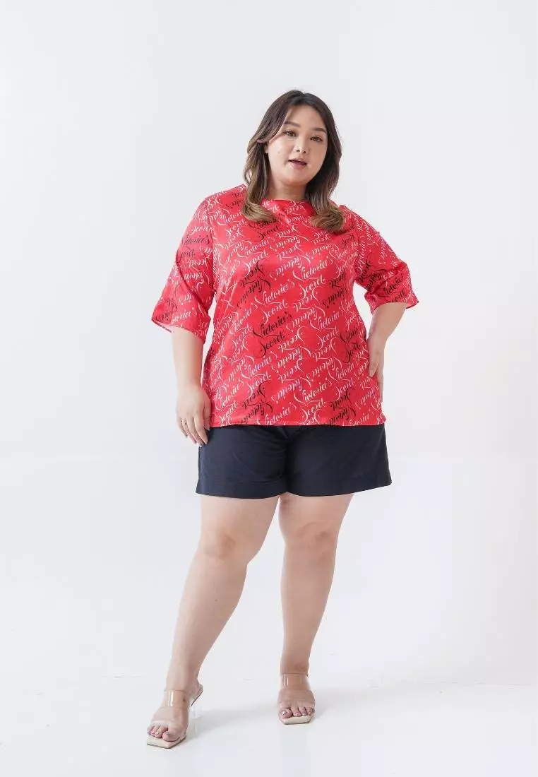 Jual Xtramiles Plus Size Blouse Hera Secret Original 2025 | ZALORA Indonesia
