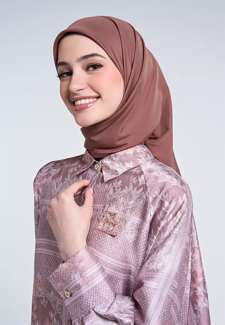 Jual KAMI Kami Ultra Satin Scarf Plain Chestnut Original 2024 | ZALORA ...