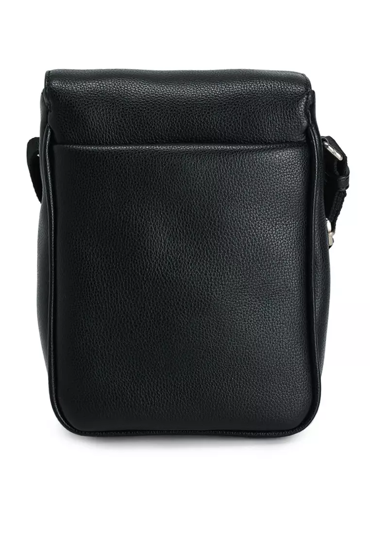 Jual Calvin Klein Cargo Flap Reporter Bag Original 2026 | ZALORA ...