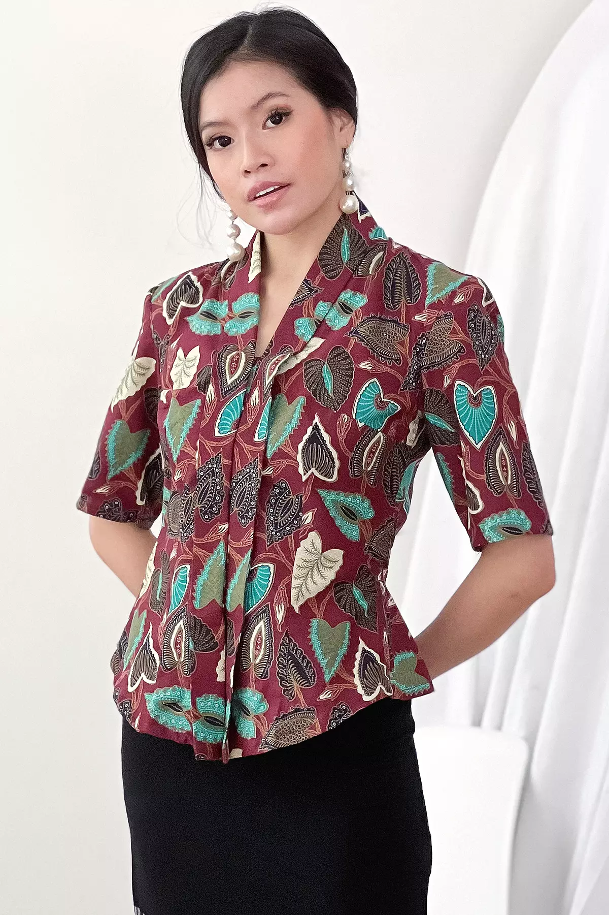Jual DhieVine Batik Kuncup Daun Maroon Kebaya Original 2024 | ZALORA ...