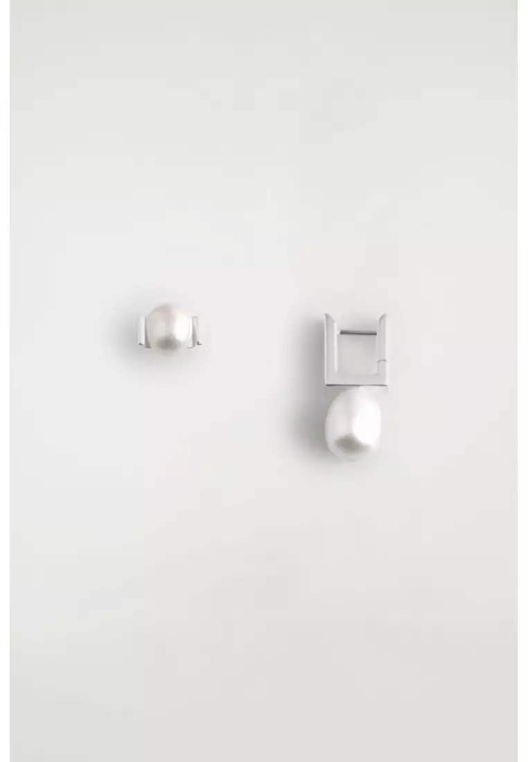 Buy COS MISMATCHED RECTANGULAR PEARL EARRINGS 2025 Online | ZALORA ...