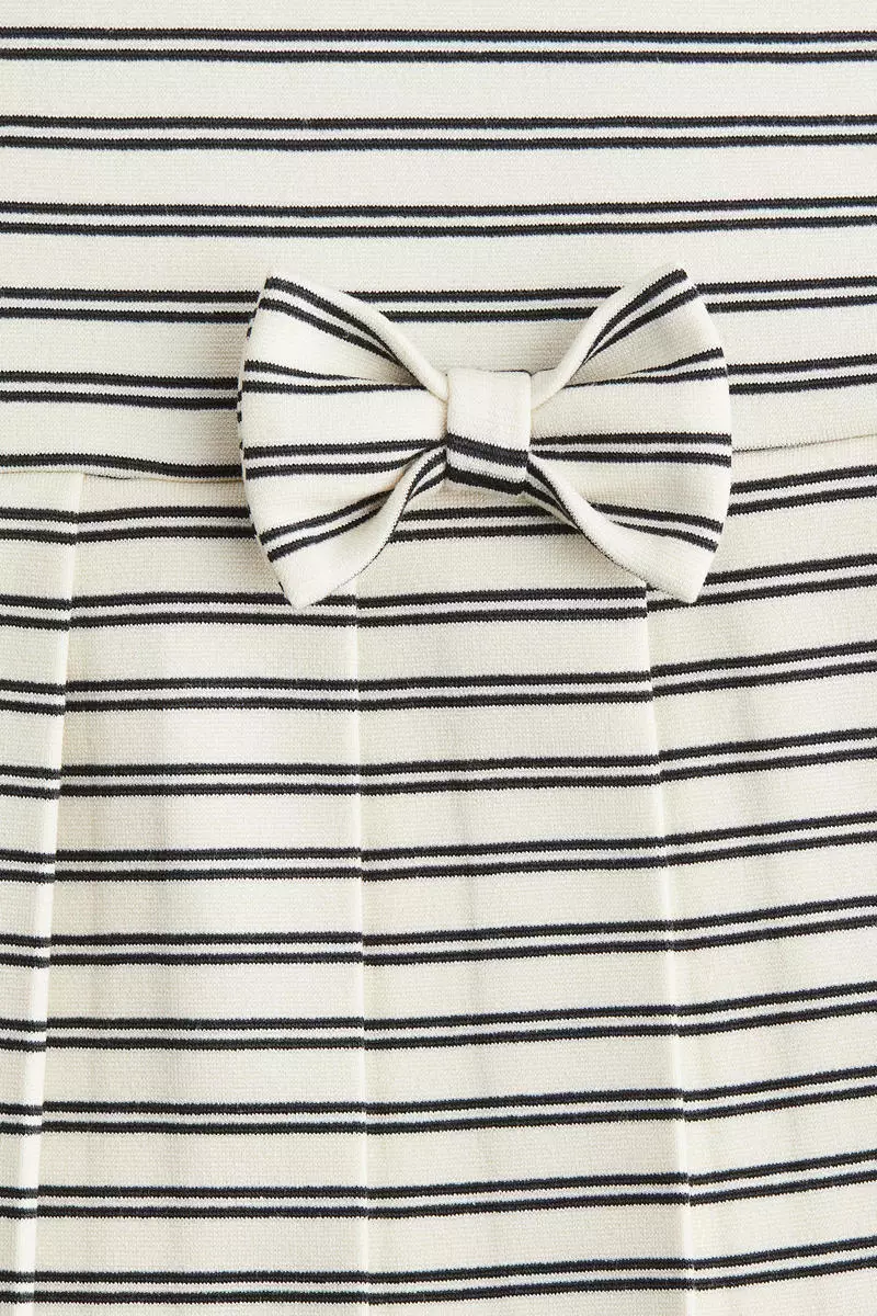 Buy H&M Bow-detail jersey dress Online | ZALORA Malaysia