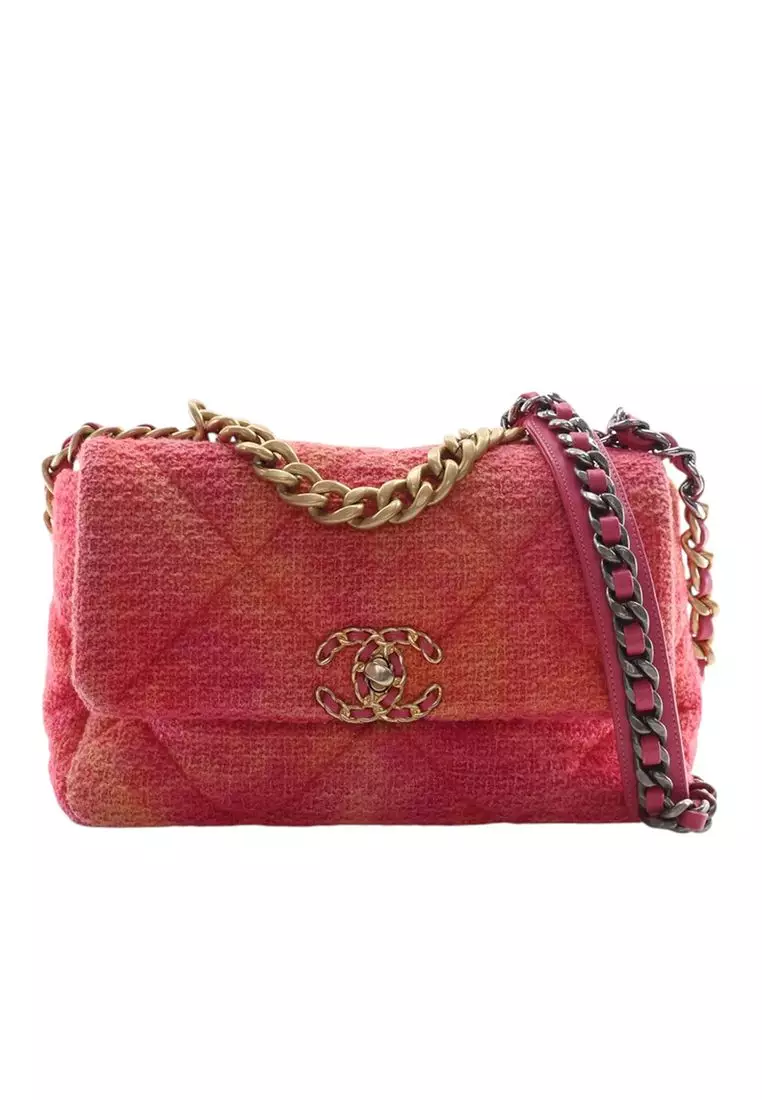 Buy CHANEL Pre-Loved Chanel Medium Tweed Ombre 19 Flap 2026 Online ...