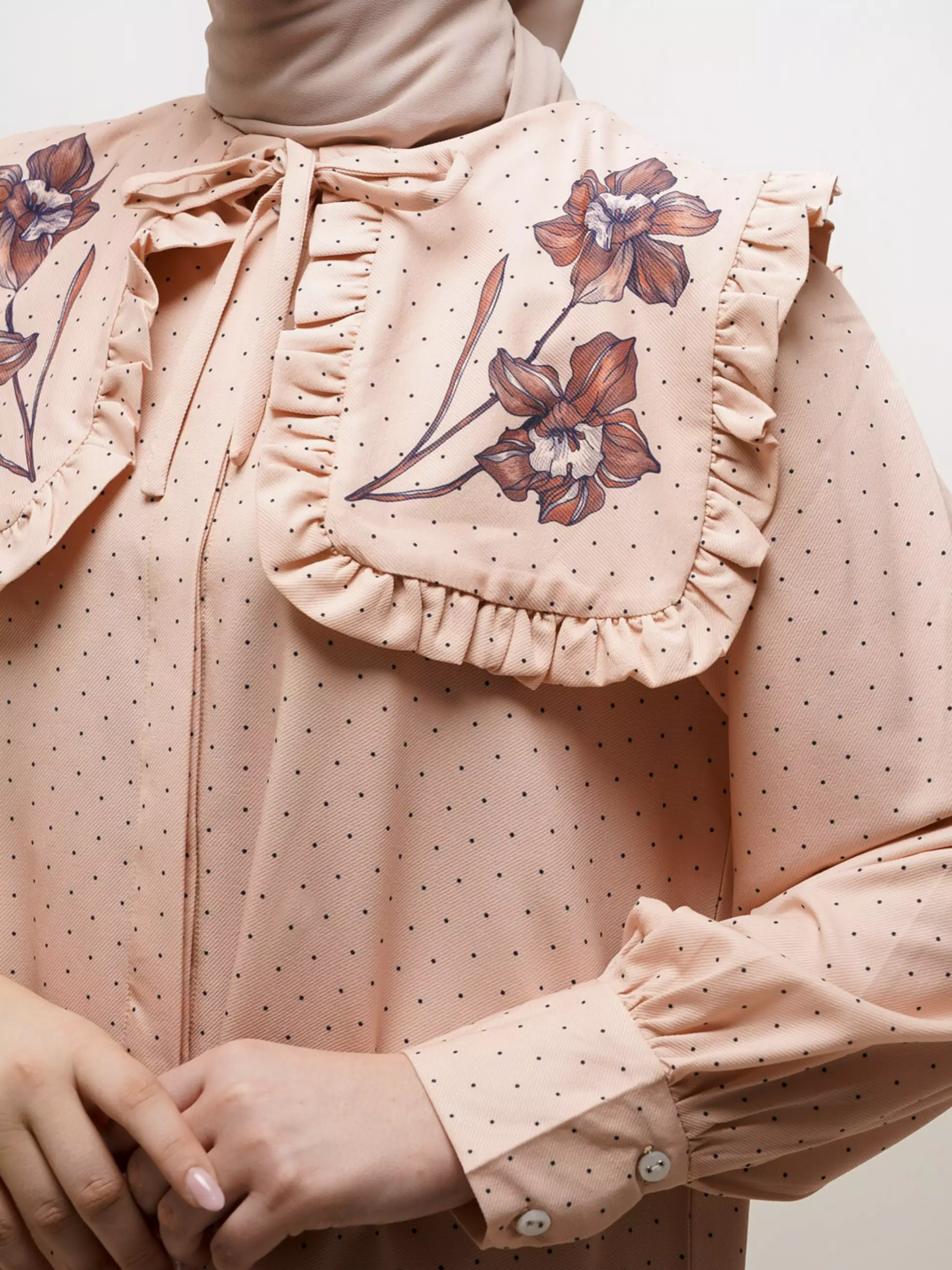 Jual Aleza Aleza - Talya Top Creme Original 2025 | ZALORA Indonesia