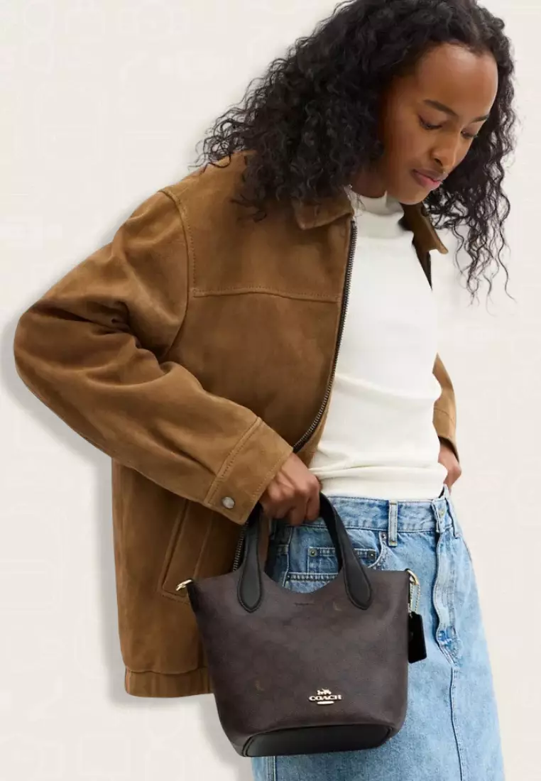 Jual COACH Coach Hanna Bucket Bag In Signature Canvas Walnut Black ...