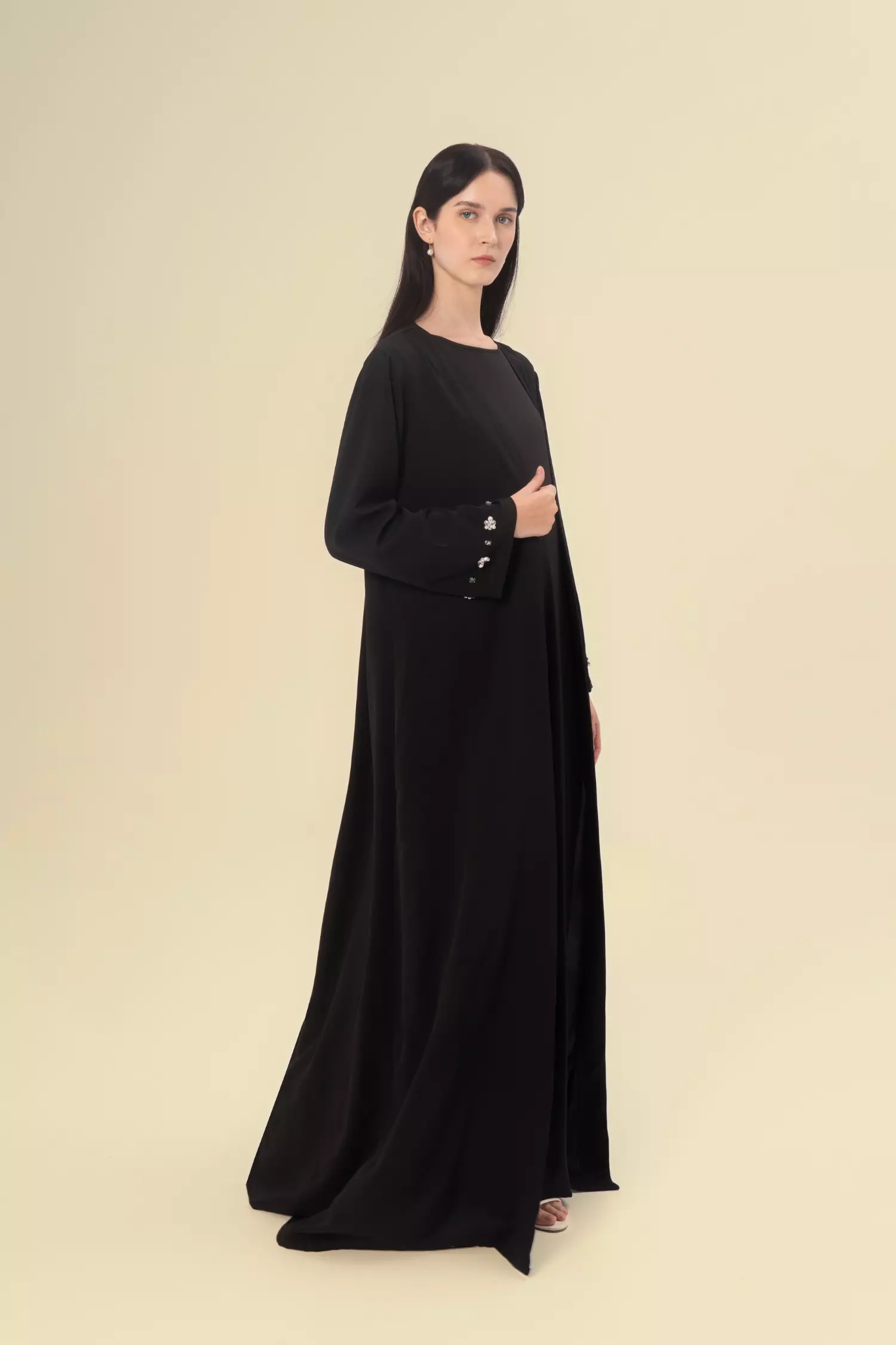 Jual Demure & Co DEMURE&CO - DESSENTIALS HEELA OPEN ABAYA SET ...