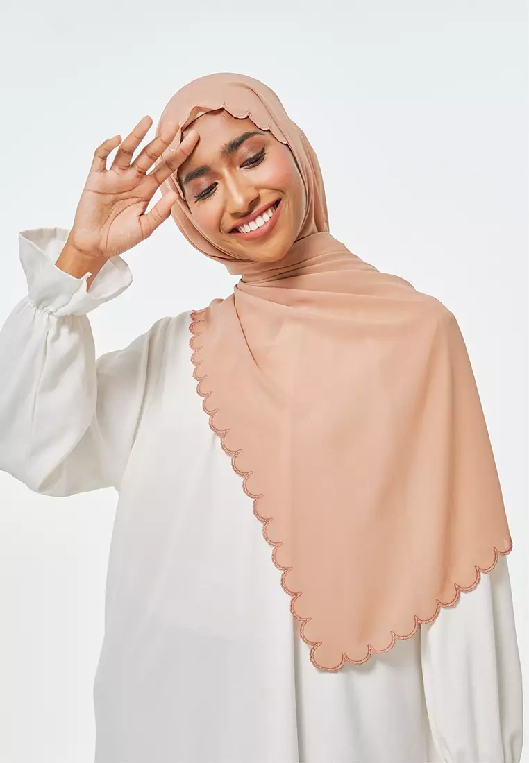 Buy UMMA Sulam Delima Scarf in Camel Brown 2024 Online | ZALORA Philippines