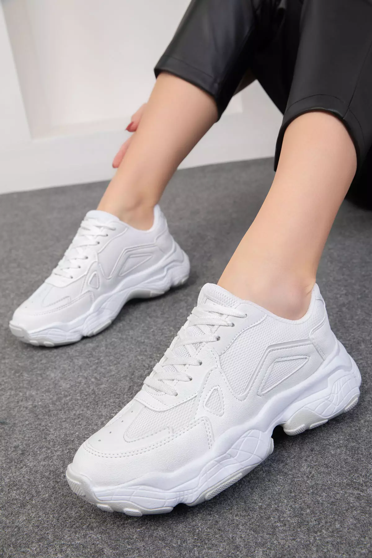 Jual Soho Mesh Panelled Sneakers Original 2025 | ZALORA Indonesia