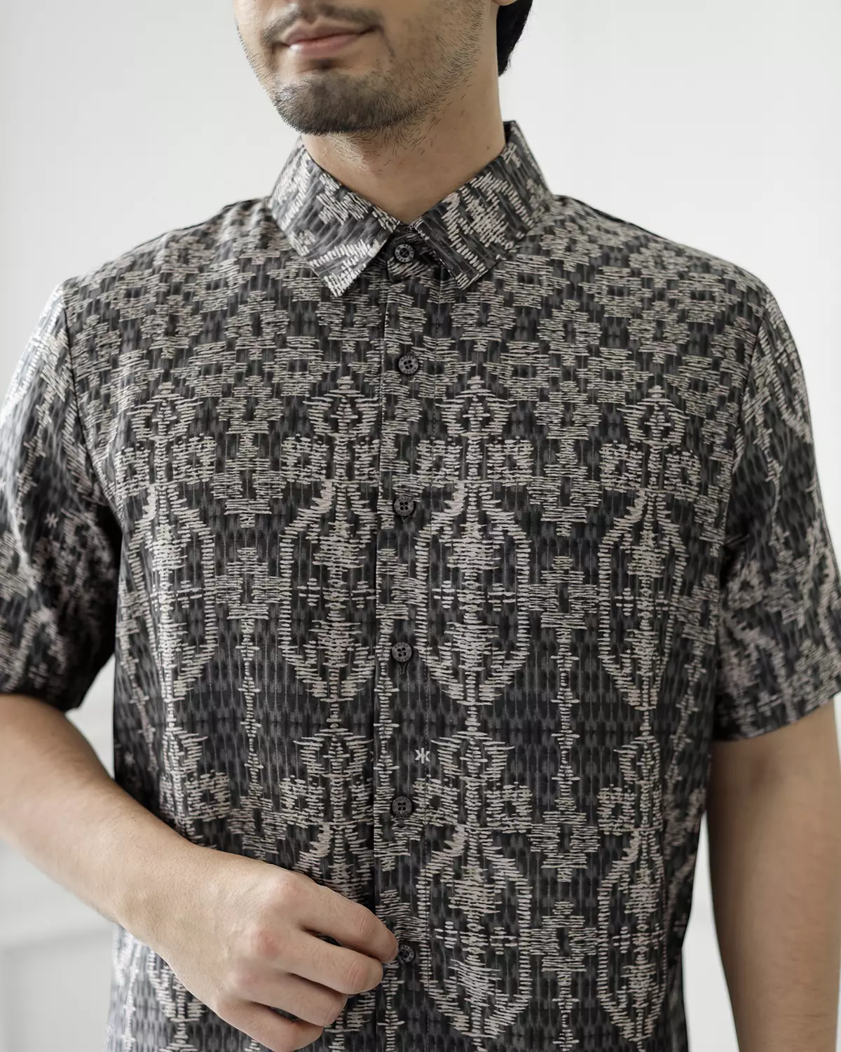 Jual KASEP KASEP YUGALA SHIRT - Stone Original 2026 | ZALORA Indonesia