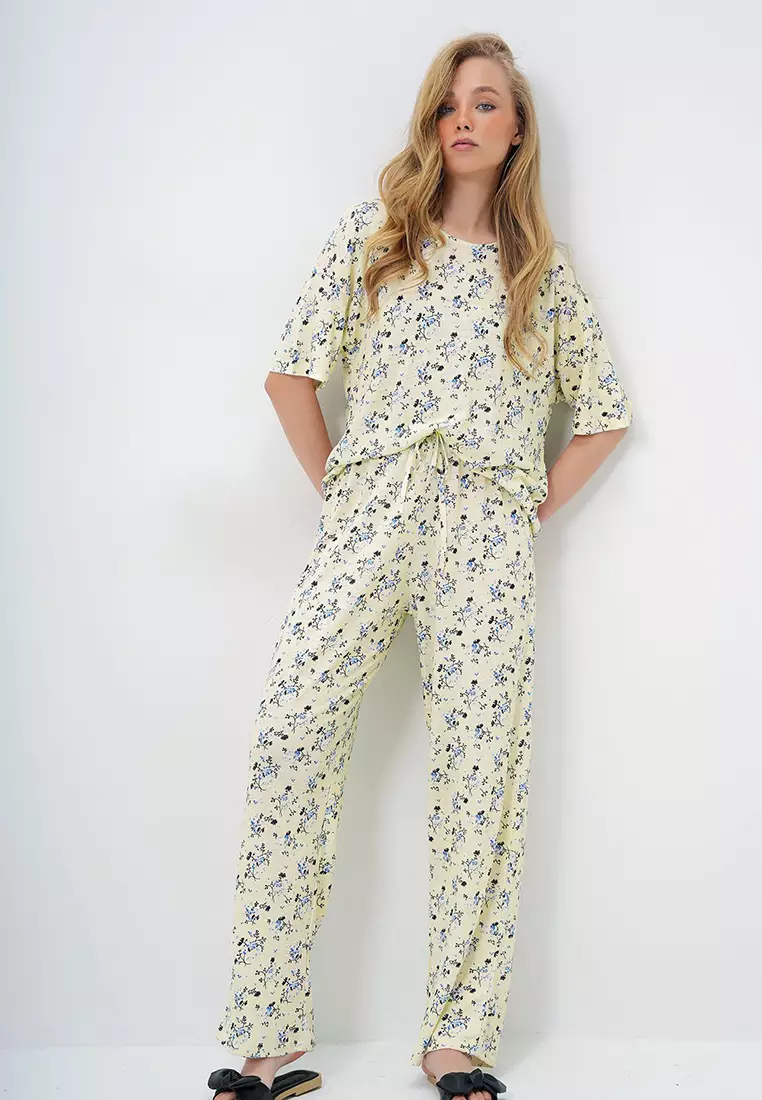 Buy Alacati Butter Yellow Floral Patterned Crew Neck Cotton T-Shirt And ...