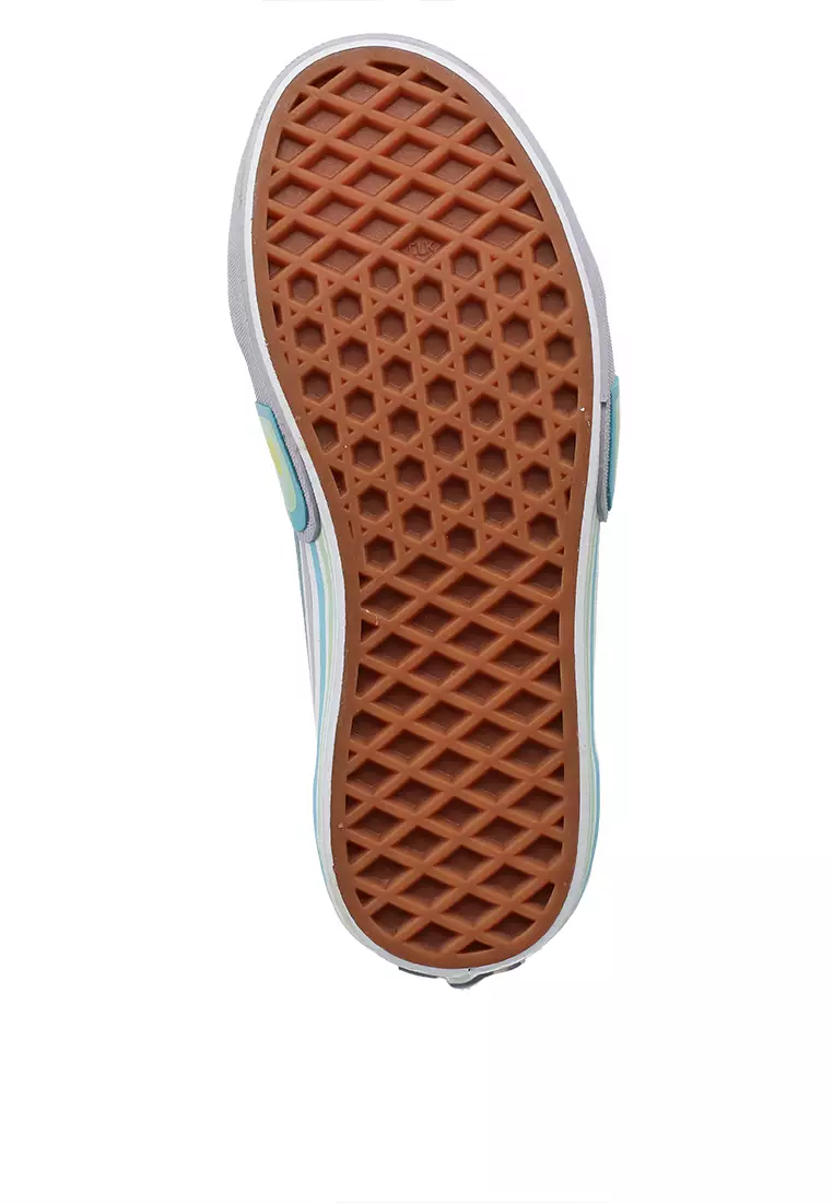 Buy VANS Old Skool V Heart Sneakers 2026 Online | ZALORA