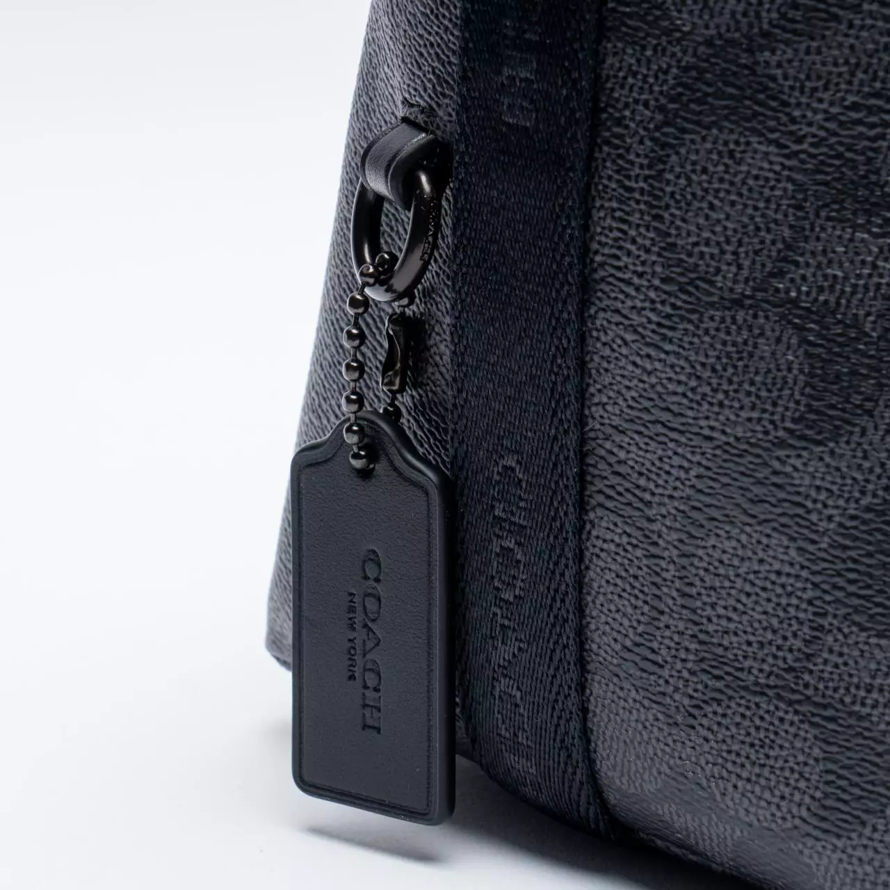 Jual Coach Travel Kit With Speedclip In Signature Canvas Black Original ...