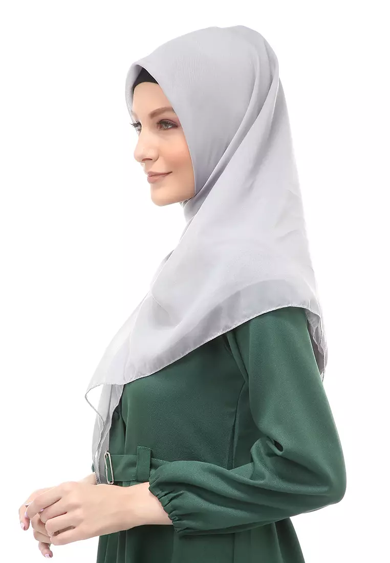 Jual Evernoon Kanya Hijab Scarf Motif Polos Wanita Muslimah Relaxed Fit - LightGrey Original ...