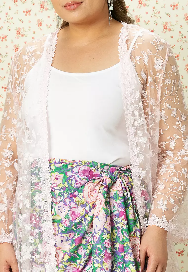 Buy Lubna AURA PLUS SIZE LONG LACE KEBAYA SET Online | ZALORA Malaysia