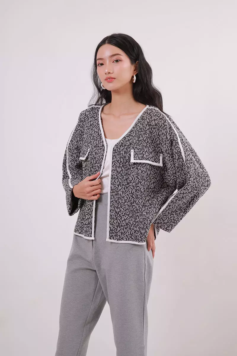 Jual Berrybenka Label Nana Wooly Outer Grey Original 2024 | ZALORA ...