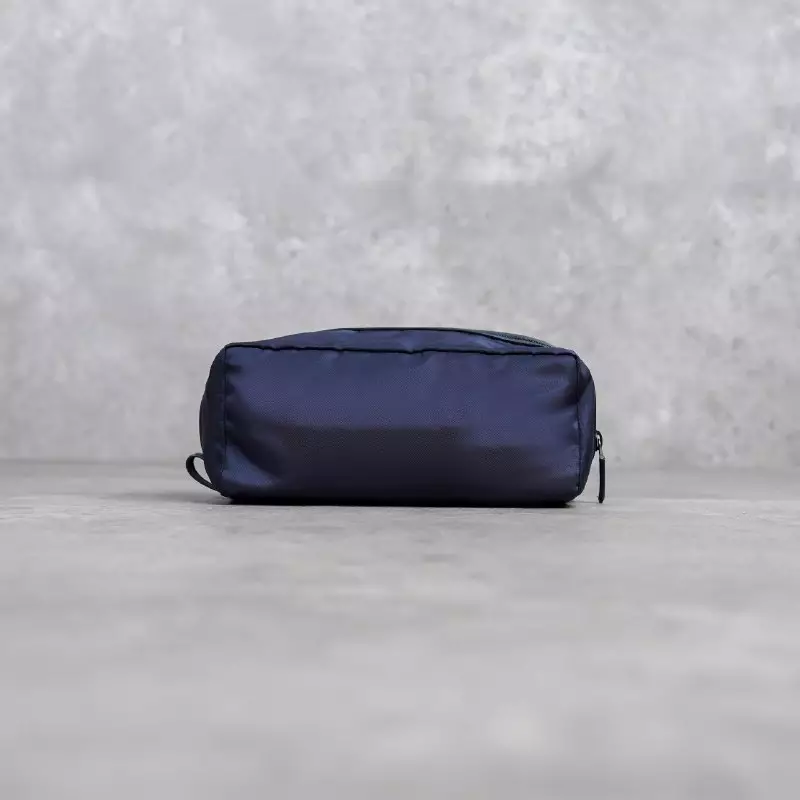 Jual Prada Tas PRADA TRIANGLE NYLON NAVY MULTI ZIP POUCH 100% ORIGINAL ...