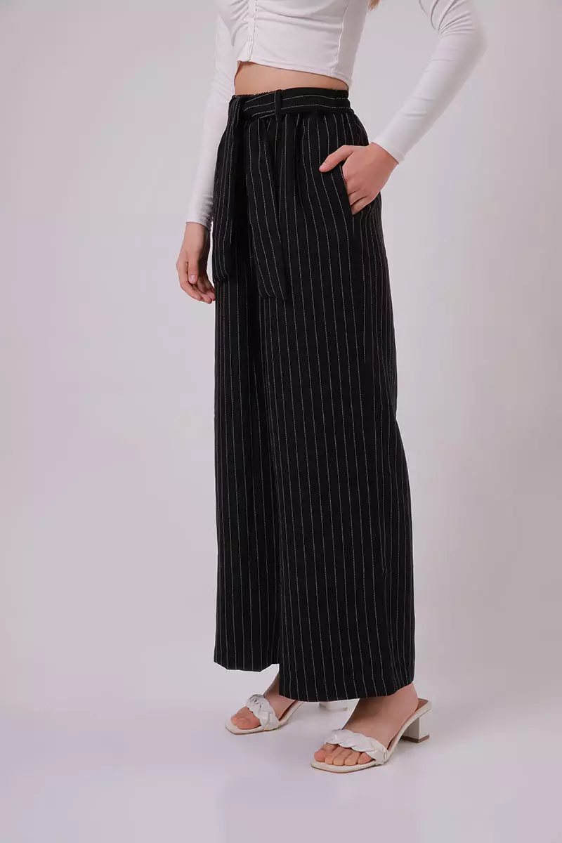 Jual Berrybenka Label Sofia Reign Stripes Pants Black Original 2025 ...