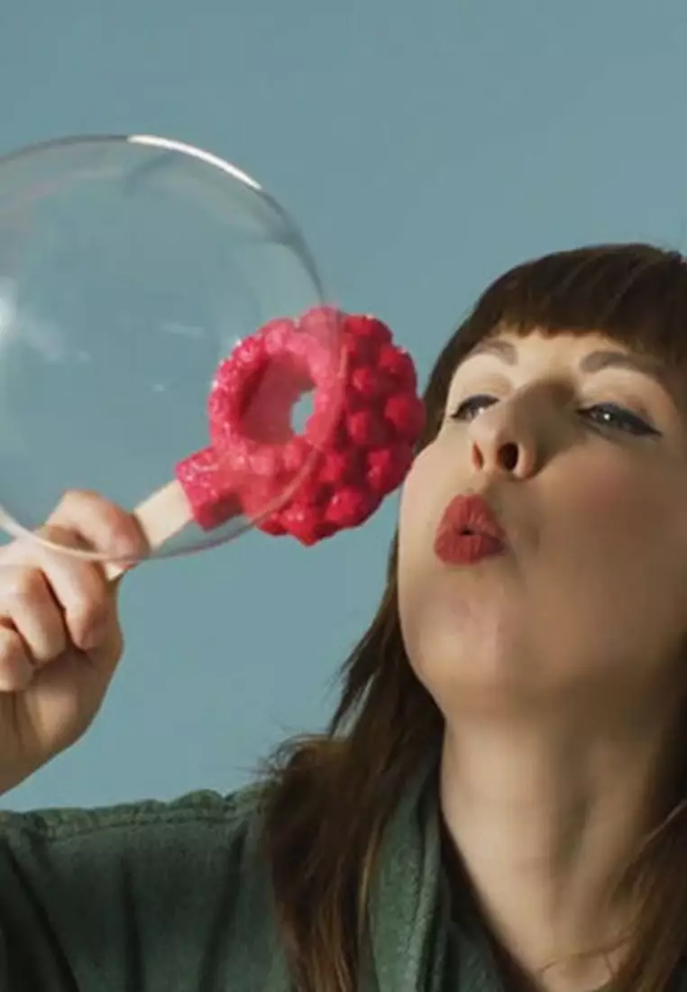 Buy LUSH Raspberry Blower Reusable Bubble Bar 2025 Online | ZALORA ...