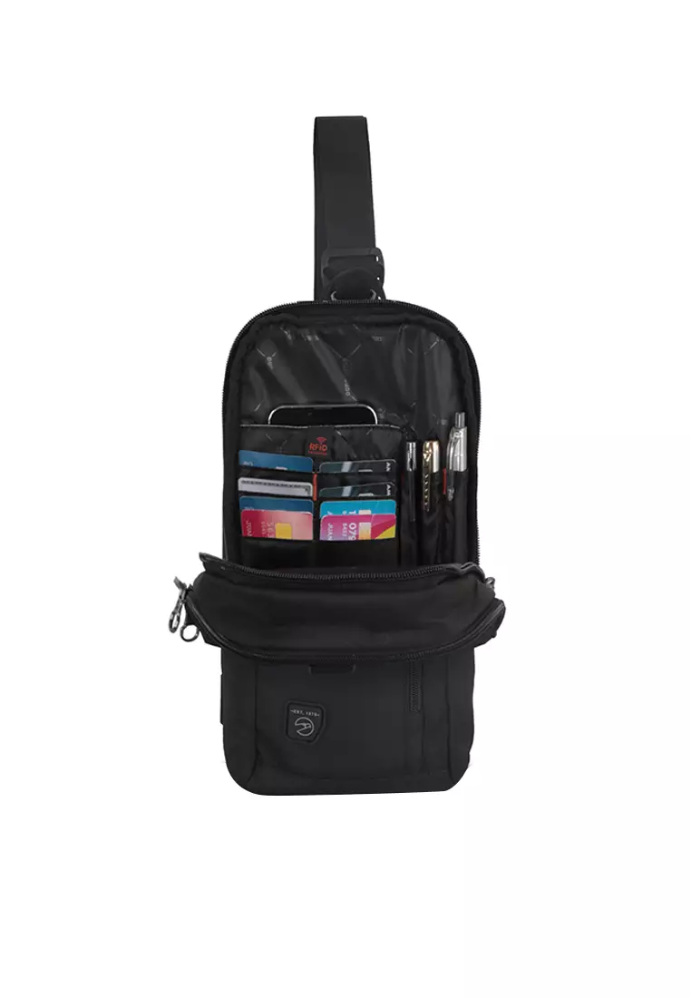 Buy HAWK 5823 Body Bag With Virupro Anti-Microbial Protection | Anti ...