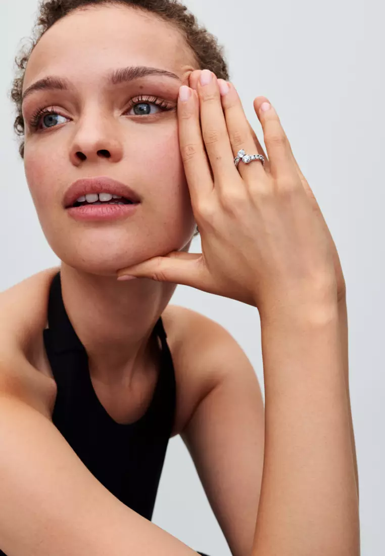 Buy PANDORA Pandora Sparkling Overlapping Band Ring Online | ZALORA ...