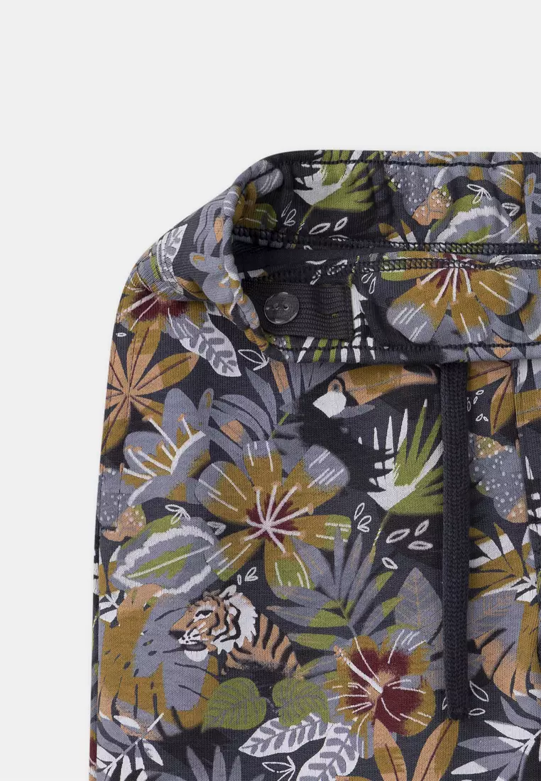 Buy Sergent Major Tropical Bermuda 2025 Online | ZALORA Philippines