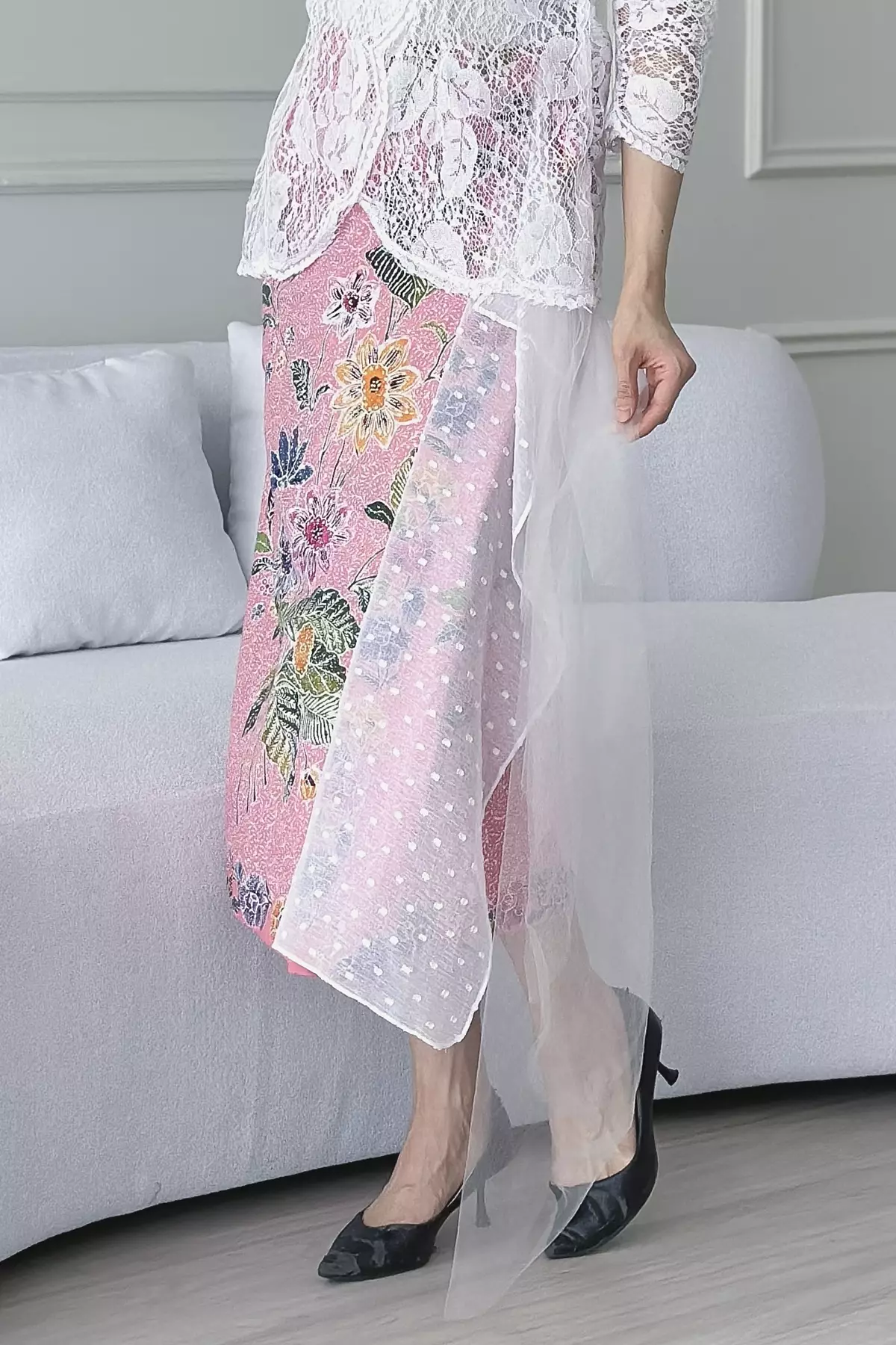 Jual DhieVine Batik Indira Encim Pink Lace Sarong Original 2025 ...