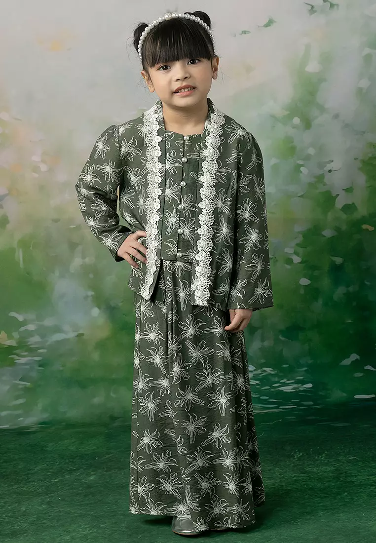 Buy Lubna Kids Gades Lubna Kebaya Set 2026 Online | ZALORA Philippines