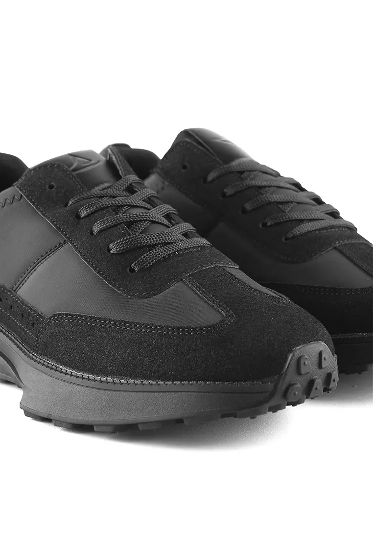 Jual Jackson Jackson Fawn 1CA Full Black - Sepatu Sneakers Original ...