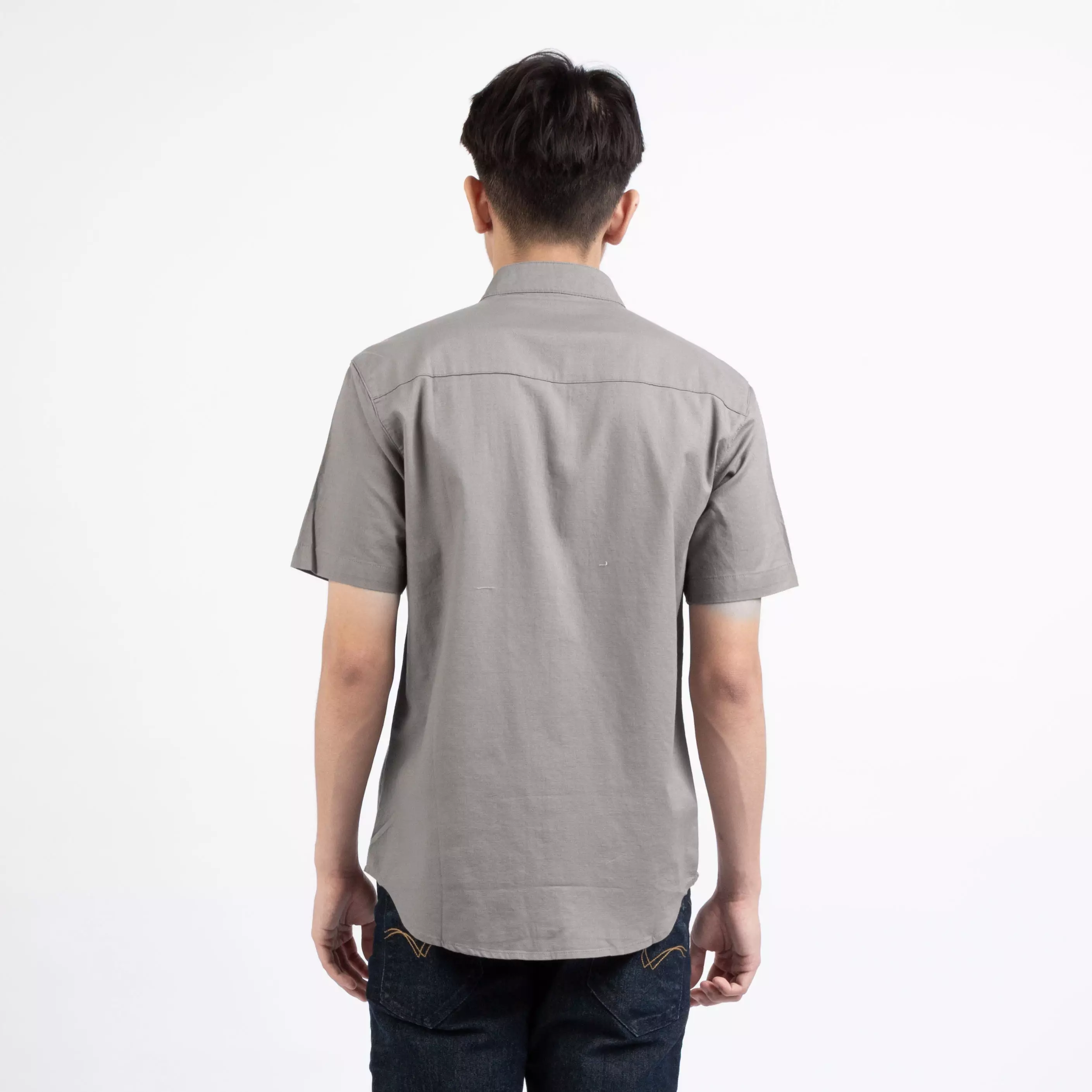 Jual TRIPLE TRIPLE Kemeja Lengan Pendek Slim Fit (SS MC 508) Ukuran L ...