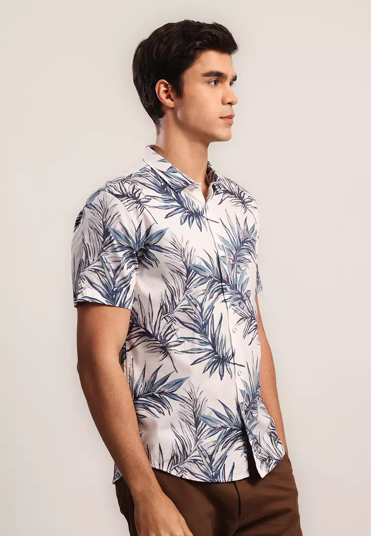 Jual MOC MOC Kemeja Lengan Pendek Pria Chelsie - White Original 2025 ...